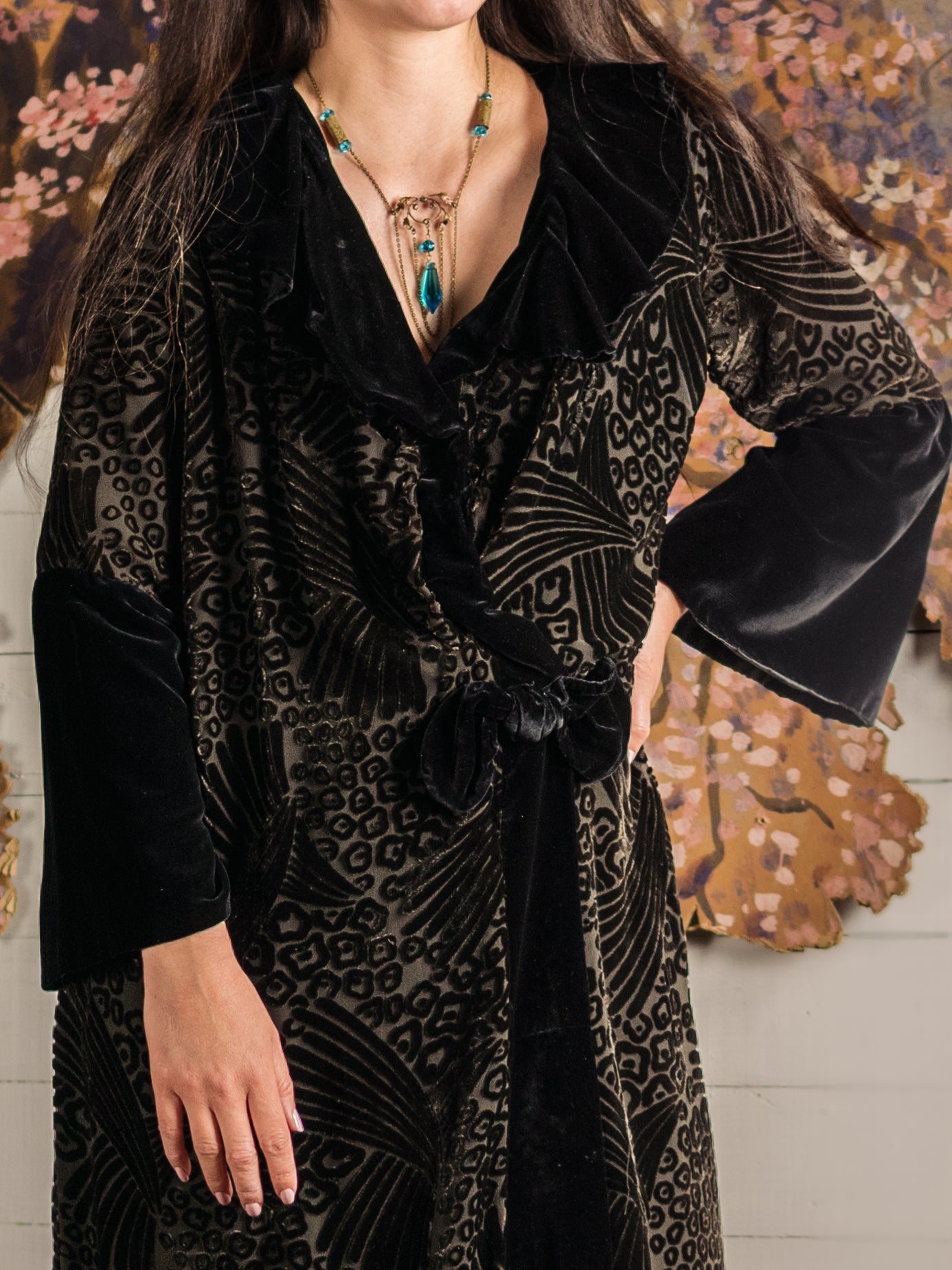 Antique 1920's Black Devoré Velvet Coat - Size S M L – Second Sight Vintage